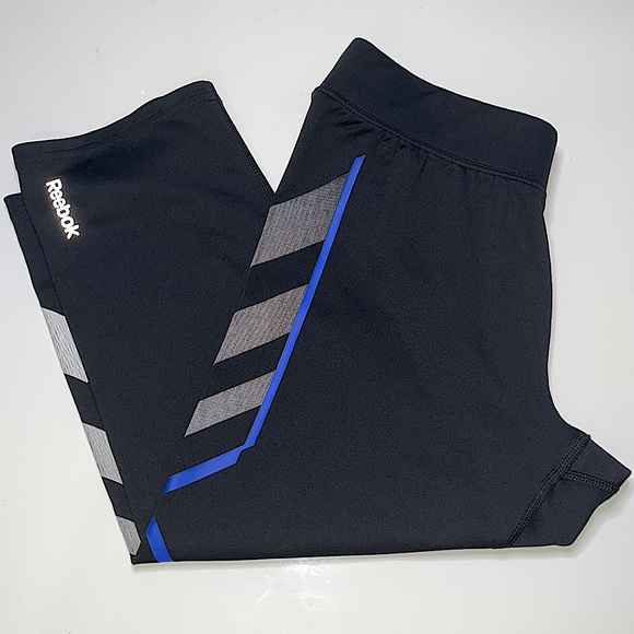 Reebok | Pants & Jumpsuits | Reebok Speedwick Mid Rise Athletic Capri ...